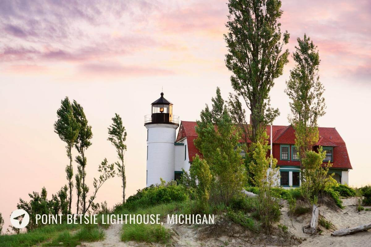 6 Breathtaking Scenic Drives in Michigan