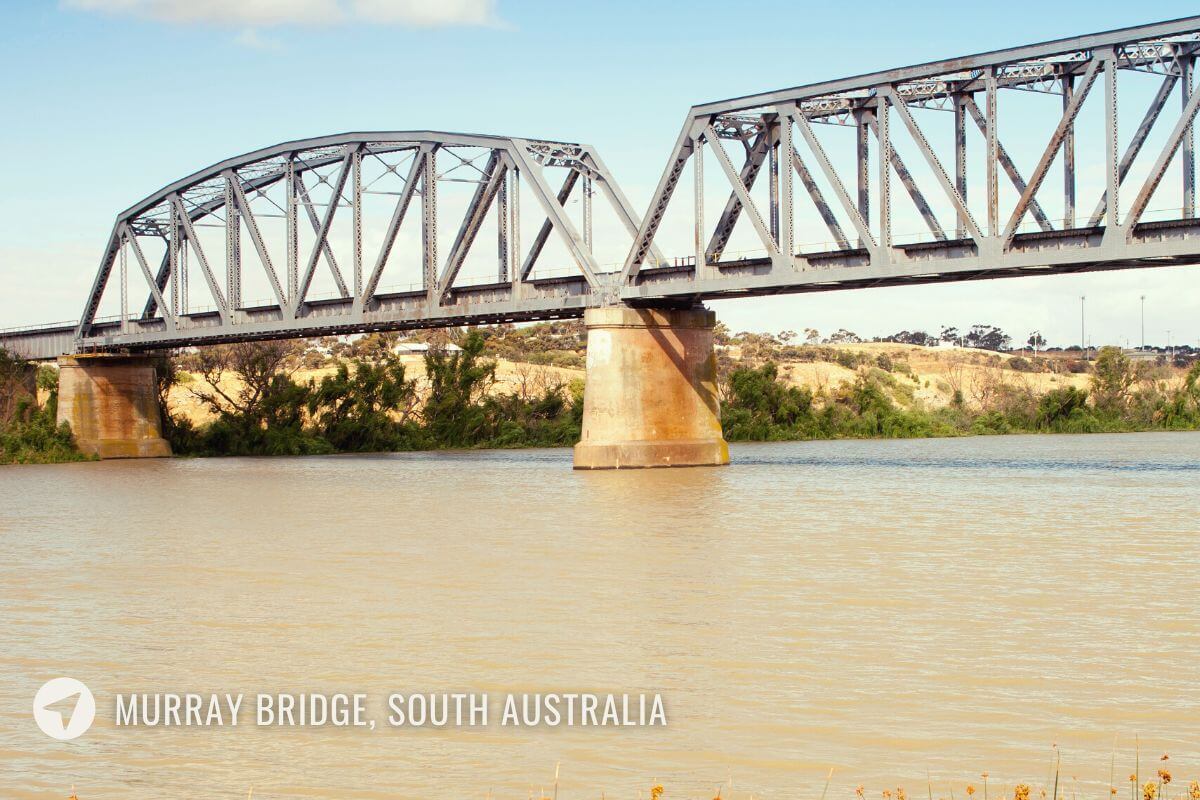 Adelaide to Melbourne Road Trip - 3 Scenic Driving Routes
