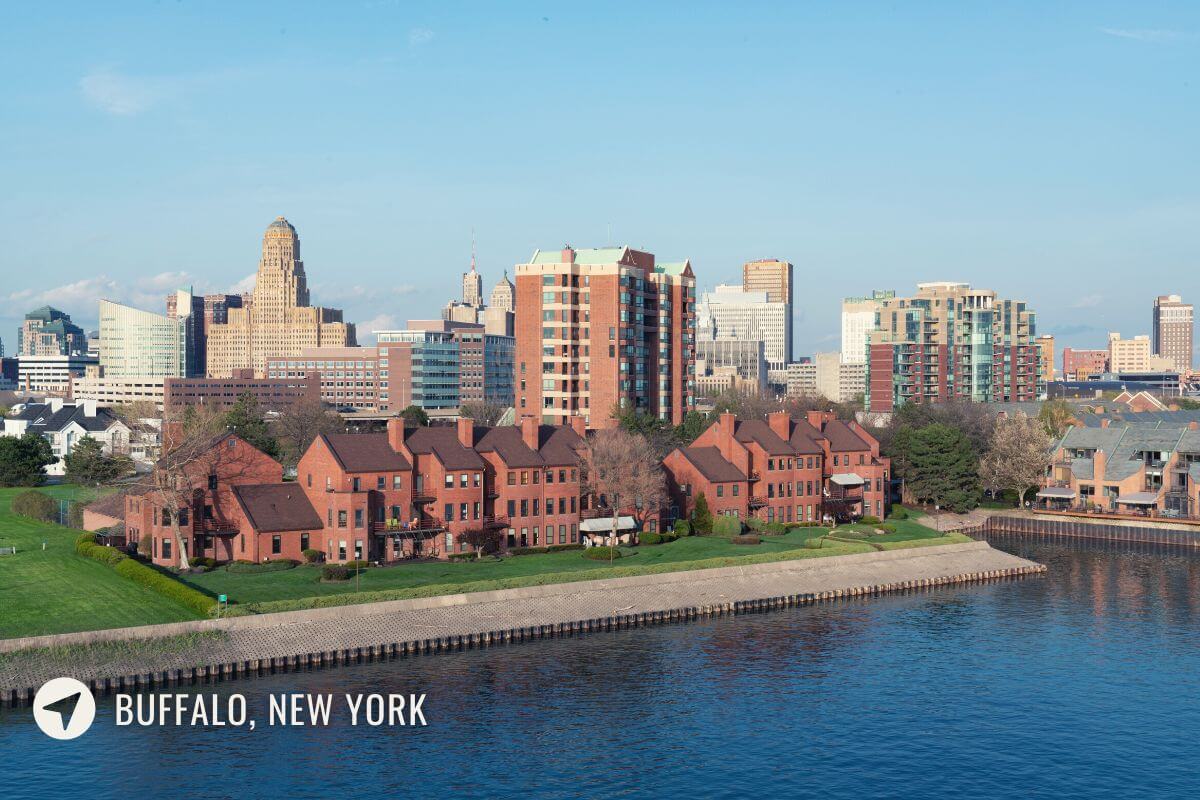 6 Incredible Stops On The Drive Boston To Toronto