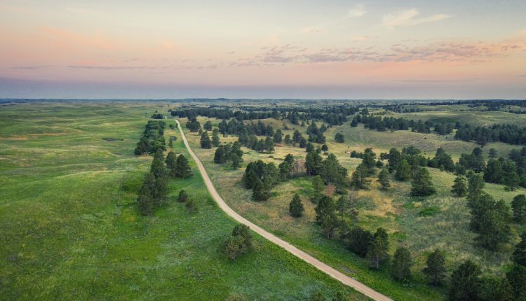 5 Surprising Scenic Drives in Nebraska To Try | Family Road Trip